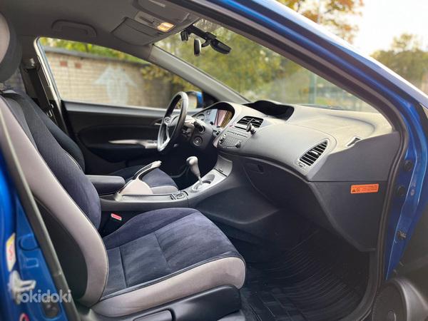 Blue Honda Civic 2007 in Tallinn, with an engine capacity of 1.80 L and mileage of 152 thousand km for 2500 €, photo 9 on AUTOMOTO.COM.LV