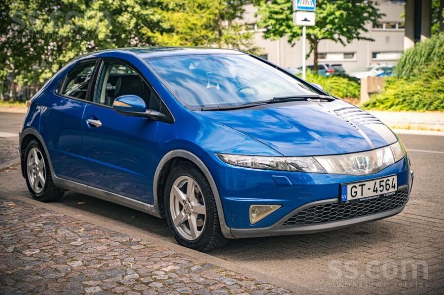 Zils Honda Civic 2007 Rīga, ar dzinēja tilpumu 1.80 L un nobraukumu 210 tūkst. km par 1290 €, foto 4 vietnē AUTOMOTO.COM.LV