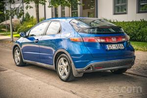 Zils Honda Civic 2007 Rīga, ar dzinēja tilpumu 1.80 L un nobraukumu 210 tūkst. km par 1290 €, foto 7 vietnē AUTOMOTO.COM.LV