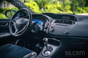 Zils Honda Civic 2007 Rīga, ar dzinēja tilpumu 1.80 L un nobraukumu 210 tūkst. km par 1290 €, foto 8 vietnē AUTOMOTO.COM.LV