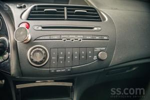 Zils Honda Civic 2007 Rīga, ar dzinēja tilpumu 1.80 L un nobraukumu 210 tūkst. km par 1290 €, foto 22 vietnē AUTOMOTO.COM.LV