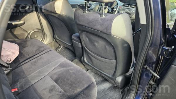 Blue Honda Civic 2007 in Daugavpils, with an engine capacity of 1.80 L and mileage of 180 thousand km for 2100 €, photo 6 on AUTOMOTO.COM.LV