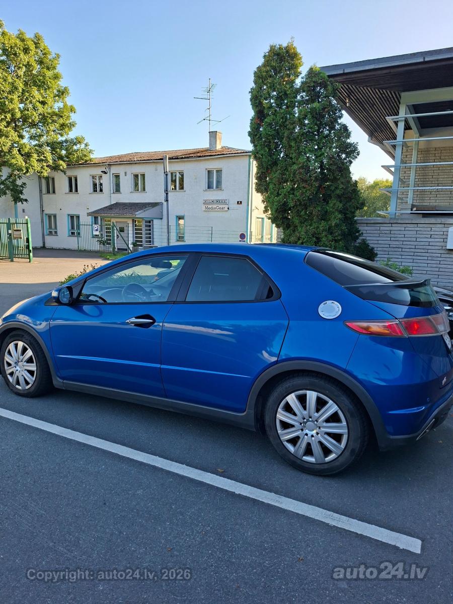 Zils Honda Civic 2007 Tallina, ar dzinēja tilpumu 1.80 L un nobraukumu 159 tūkst. km par 1100 €, foto 1 vietnē AUTOMOTO.COM.LV