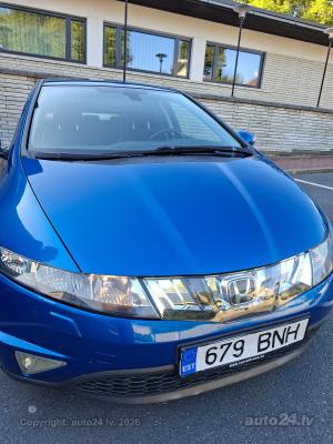 Zils Honda Civic 2007 Tallina, ar dzinēja tilpumu 1.80 L un nobraukumu 159 tūkst. km par 1100 €, foto 5 vietnē AUTOMOTO.COM.LV