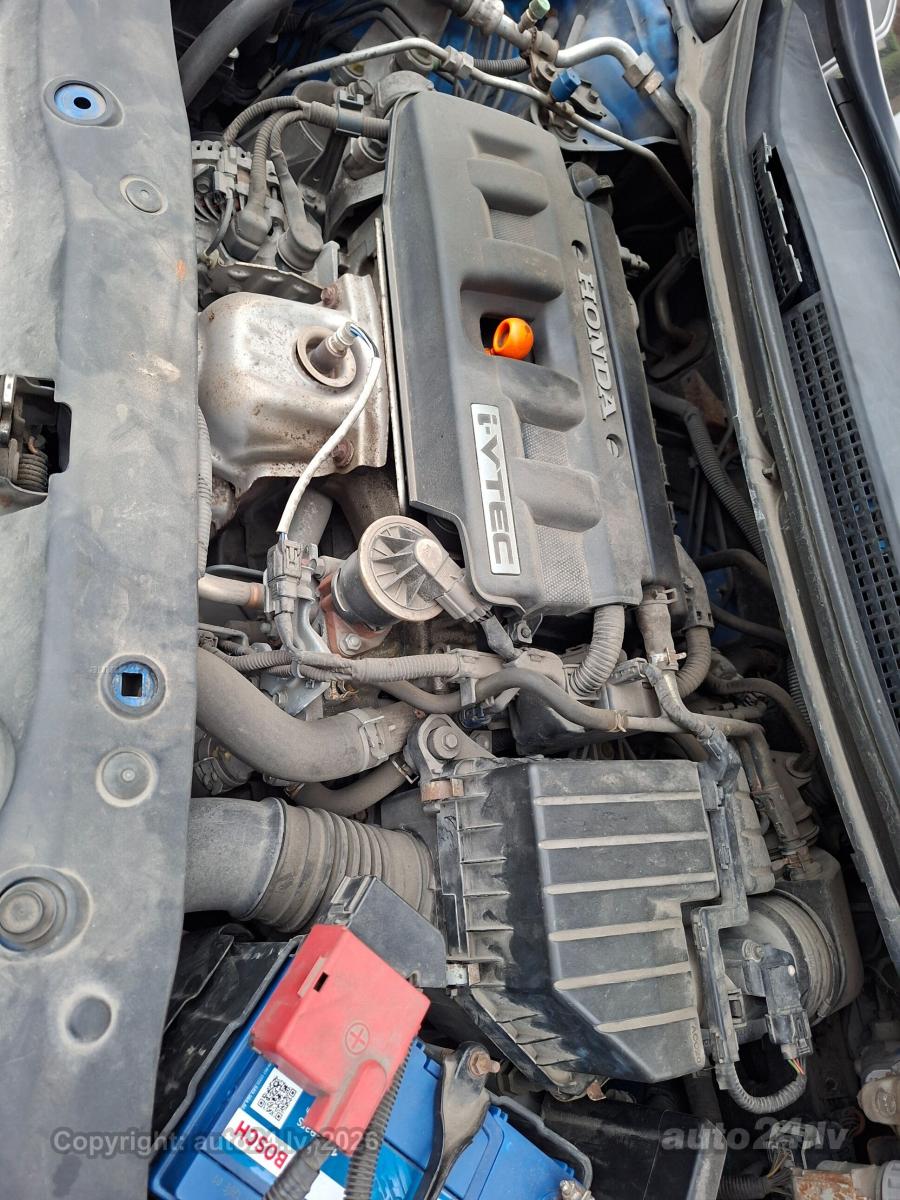 Zils Honda Civic 2007 Tallina, ar dzinēja tilpumu 1.80 L un nobraukumu 159 tūkst. km par 1100 €, foto 8 vietnē AUTOMOTO.COM.LV