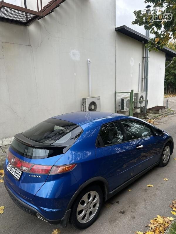 Blue Honda Civic 2007 in Vievis, with an engine capacity of 1.80 L and mileage of 418 thousand km for 1350 €, photo 6 on AUTOMOTO.COM.LV
