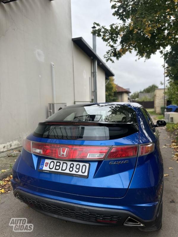 Blue Honda Civic 2007 in Vievis, with an engine capacity of 1.80 L and mileage of 418 thousand km for 1350 €, photo 7 on AUTOMOTO.COM.LV
