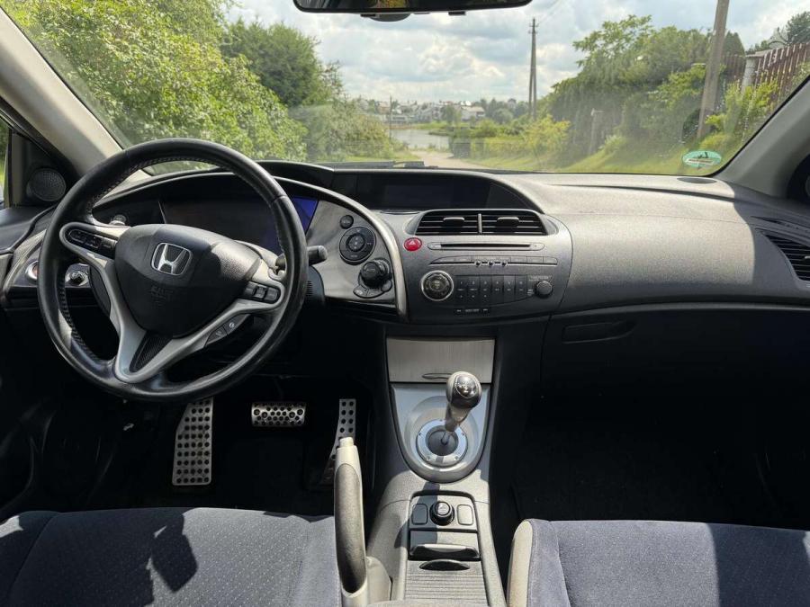 Zils Honda Civic 2008 Viļņa, ar dzinēja tilpumu 1.80 L un nobraukumu 220 tūkst. km par 2950 €, foto 19 vietnē AUTOMOTO.COM.LV