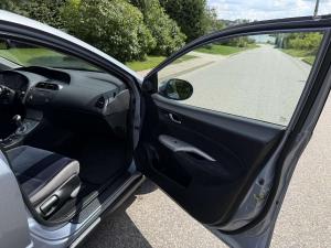 Zils Honda Civic 2008 Viļņa, ar dzinēja tilpumu 1.80 L un nobraukumu 220 tūkst. km par 2950 €, foto 22 vietnē AUTOMOTO.COM.LV