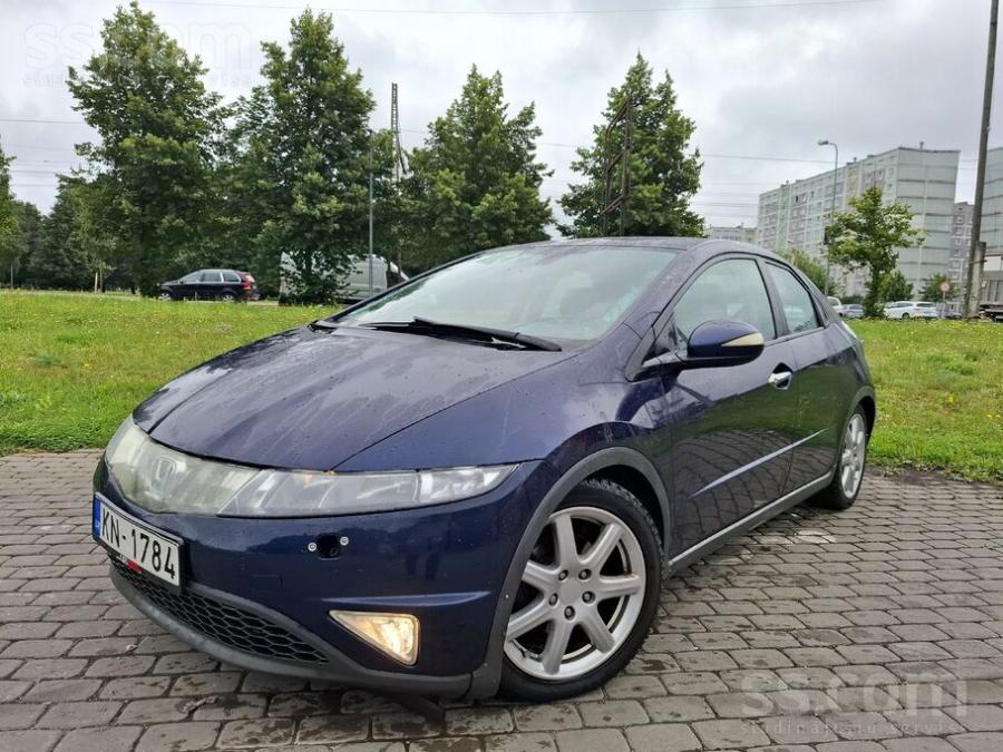 Blue Honda Civic 2008 in Riga, with an engine capacity of 2.20 L and mileage of 411 thousand km for 1430 €, photo 3 on AUTOMOTO.COM.LV