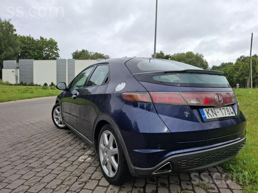 Blue Honda Civic 2008 in Riga, with an engine capacity of 2.20 L and mileage of 411 thousand km for 1430 €, photo 5 on AUTOMOTO.COM.LV