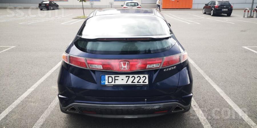 Zils Honda Civic 2008 Jūrmala, ar dzinēja tilpumu 1.80 L un nobraukumu 263 tūkst. km par 2000 €, foto 6 vietnē AUTOMOTO.COM.LV