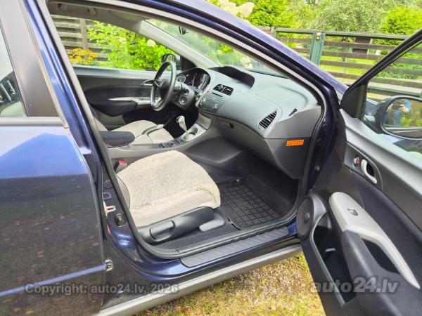 Zils Honda Civic 2008 Saue, ar dzinēja tilpumu 1.80 L un nobraukumu 214 tūkst. km par 3200 €, foto 7 vietnē AUTOMOTO.COM.LV
