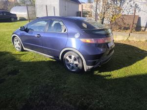 Zils Honda Civic 2008 Viļņa, ar dzinēja tilpumu 1.80 L un nobraukumu 211 tūkst. km par 1300 €, foto 6 vietnē AUTOMOTO.COM.LV