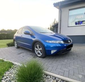 Blue Honda Civic 2009 in Panevezys, with an engine capacity of 1.80 L and mileage of 175 thousand km for 2550 €, photo 3 on AUTOMOTO.COM.LV