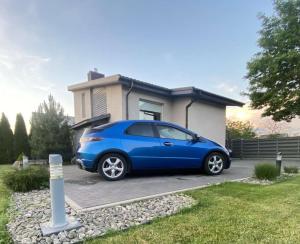 Blue Honda Civic 2009 in Panevezys, with an engine capacity of 1.80 L and mileage of 175 thousand km for 2550 €, photo 7 on AUTOMOTO.COM.LV