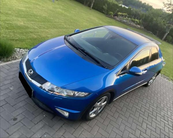 Blue Honda Civic 2009 in Panevezys, with an engine capacity of 1.80 L and mileage of 175 thousand km for 2550 €, photo 7 on AUTOMOTO.COM.LV