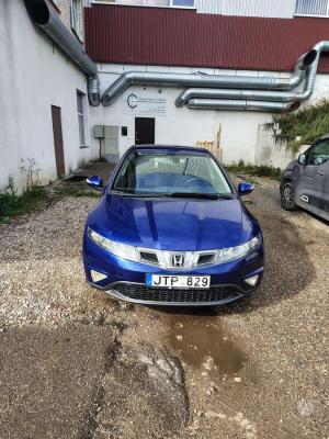Zils Honda Civic 2009 Viļņa, ar dzinēja tilpumu 2.20 L un nobraukumu 305 tūkst. km par 3000 €, foto 3 vietnē AUTOMOTO.COM.LV