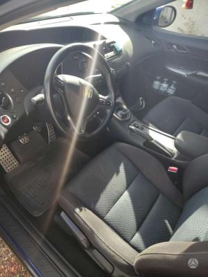 Zils Honda Civic 2009 Viļņa, ar dzinēja tilpumu 2.20 L un nobraukumu 305 tūkst. km par 3000 €, foto 18 vietnē AUTOMOTO.COM.LV