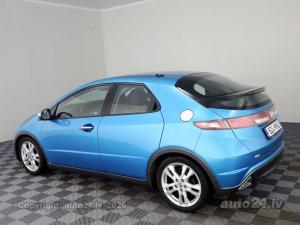Zils Honda Civic 2010 Tallina, ar dzinēja tilpumu 1.80 L un nobraukumu 275 tūkst. km par 1999 €, foto 4 vietnē AUTOMOTO.COM.LV
