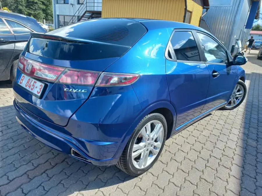 Zils Honda Civic 2010 Rīga, ar dzinēja tilpumu 2.20 L un nobraukumu 180 tūkst. km par 4690 €, foto 3 vietnē AUTOMOTO.COM.LV