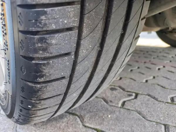 Zils Honda Civic 2010 Rīga, ar dzinēja tilpumu 2.20 L un nobraukumu 180 tūkst. km par 4690 €, foto 5 vietnē AUTOMOTO.COM.LV