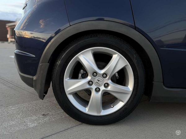Zils Honda Civic 2010 Viļņa, ar dzinēja tilpumu 1.80 L un nobraukumu 225 tūkst. km par 3350 €, foto 6 vietnē AUTOMOTO.COM.LV
