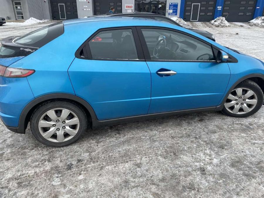 Blue Honda Civic 2011 in Kaunas, with an engine capacity of 1.34 L and mileage of 155 thousand km for 5600 €, photo 3 on AUTOMOTO.COM.LV