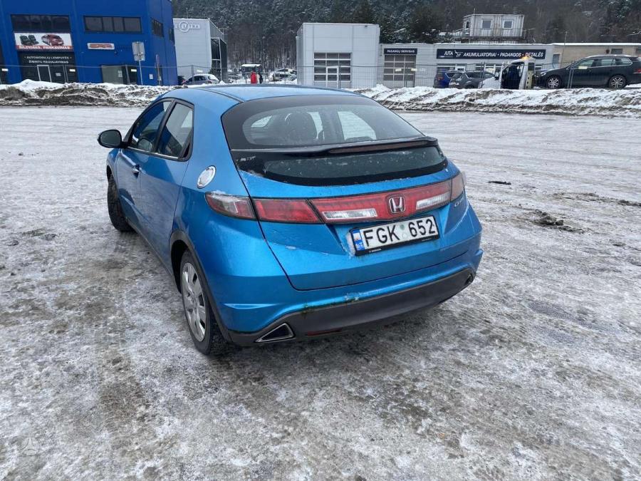 Blue Honda Civic 2011 in Kaunas, with an engine capacity of 1.34 L and mileage of 155 thousand km for 5600 €, photo 4 on AUTOMOTO.COM.LV