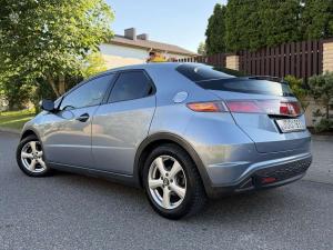 Blue Honda Civic 2011 in Vilnius, with an engine capacity of 1.80 L and mileage of 215 thousand km for 3450 €, photo 3 on AUTOMOTO.COM.LV