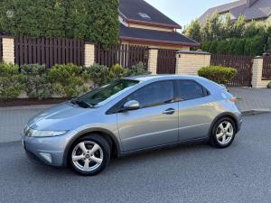 Blue Honda Civic 2011 in Vilnius, with an engine capacity of 1.80 L and mileage of 215 thousand km for 3450 €, photo 6 on AUTOMOTO.COM.LV