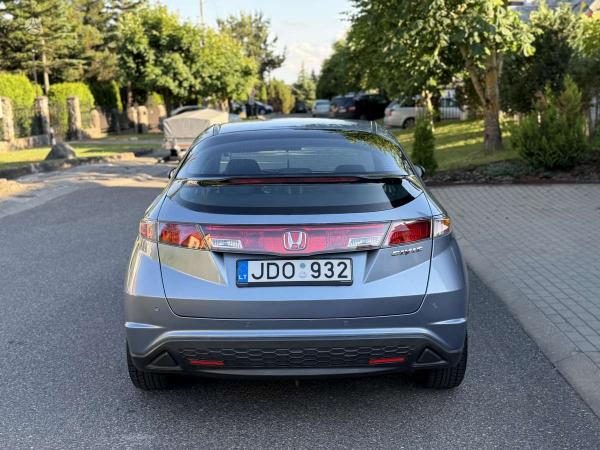 Zils Honda Civic 2011 Viļņa, ar dzinēja tilpumu 1.80 L un nobraukumu 215 tūkst. km par 3450 €, foto 10 vietnē AUTOMOTO.COM.LV