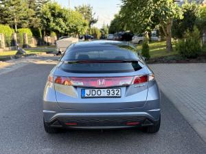Blue Honda Civic 2011 in Vilnius, with an engine capacity of 1.80 L and mileage of 215 thousand km for 3450 €, photo 11 on AUTOMOTO.COM.LV