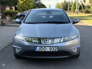 Blue Honda Civic 2011 in Vilnius, with an engine capacity of 1.80 L and mileage of 215 thousand km for 3450 €, photo 24 on AUTOMOTO.COM.LV