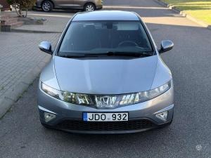 Blue Honda Civic 2011 in Vilnius, with an engine capacity of 1.80 L and mileage of 215 thousand km for 3450 €, photo 25 on AUTOMOTO.COM.LV