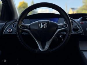 Blue Honda Civic 2011 in Vilnius, with an engine capacity of 1.80 L and mileage of 215 thousand km for 3450 €, photo 37 on AUTOMOTO.COM.LV