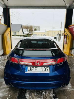 Blue Honda Civic 2011 in Jonava, with an engine capacity of 2.20 L and mileage of 266 thousand km for 3500 €, photo 3 on AUTOMOTO.COM.LV