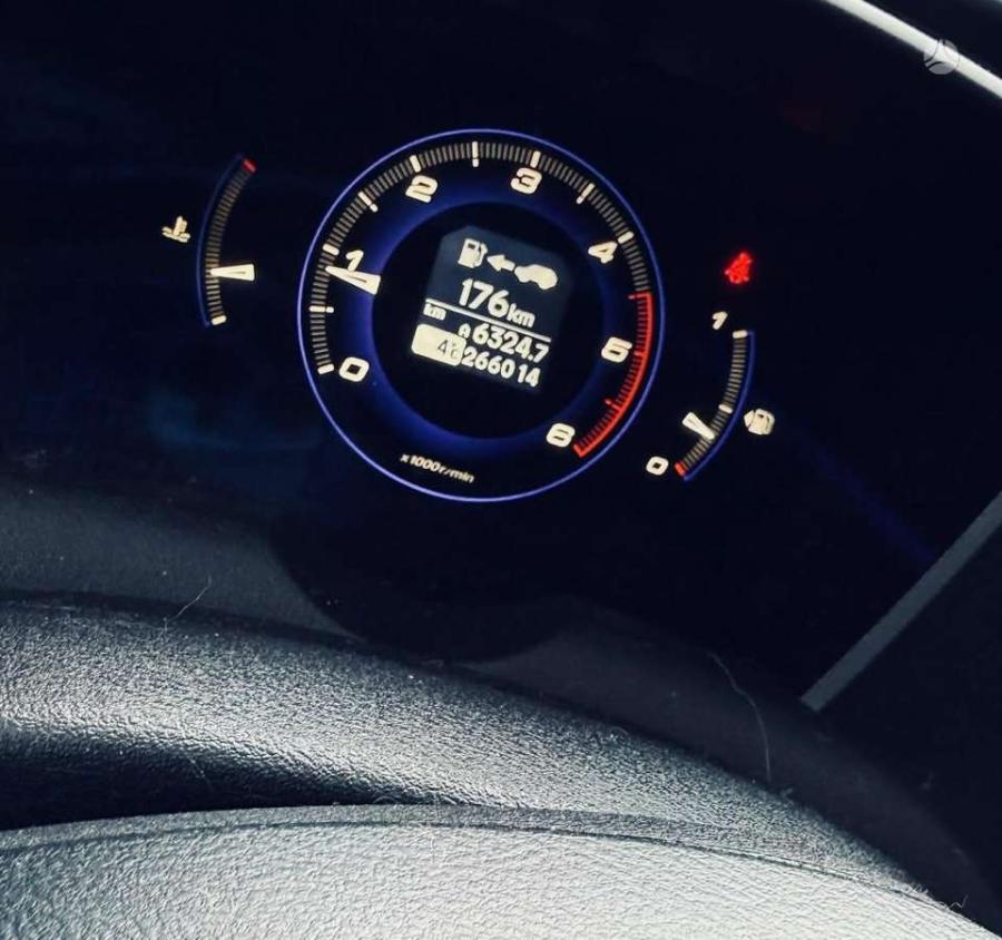 Blue Honda Civic 2011 in Jonava, with an engine capacity of 2.20 L and mileage of 266 thousand km for 3500 €, photo 6 on AUTOMOTO.COM.LV