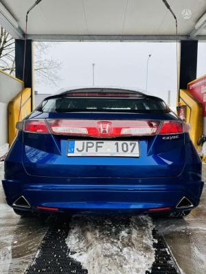 Blue Honda Civic 2011 in Jonava, with an engine capacity of 2.20 L and mileage of 266 thousand km for 3500 €, photo 11 on AUTOMOTO.COM.LV