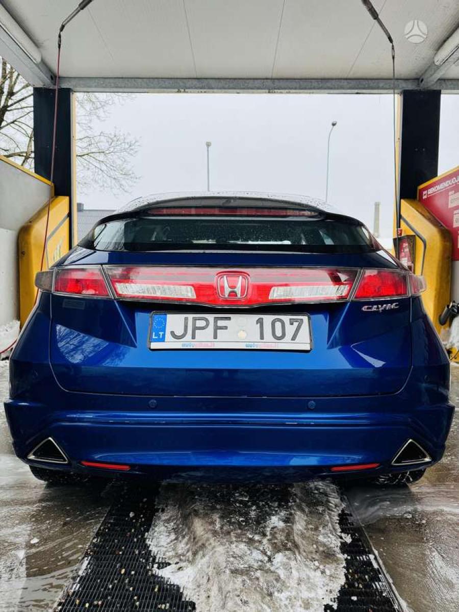 Blue Honda Civic 2011 in Jonava, with an engine capacity of 2.20 L and mileage of 266 thousand km for 3500 €, photo 11 on AUTOMOTO.COM.LV