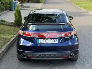 Blue Honda Civic 2011 in Vilnius, with an engine capacity of 1.80 L and mileage of 225 thousand km for 2850 €, photo 13 on AUTOMOTO.COM.LV