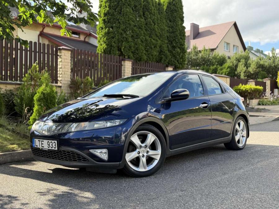 Blue Honda Civic 2011 in Vilnius, with an engine capacity of 1.80 L and mileage of 225 thousand km for 2850 €, photo 19 on AUTOMOTO.COM.LV