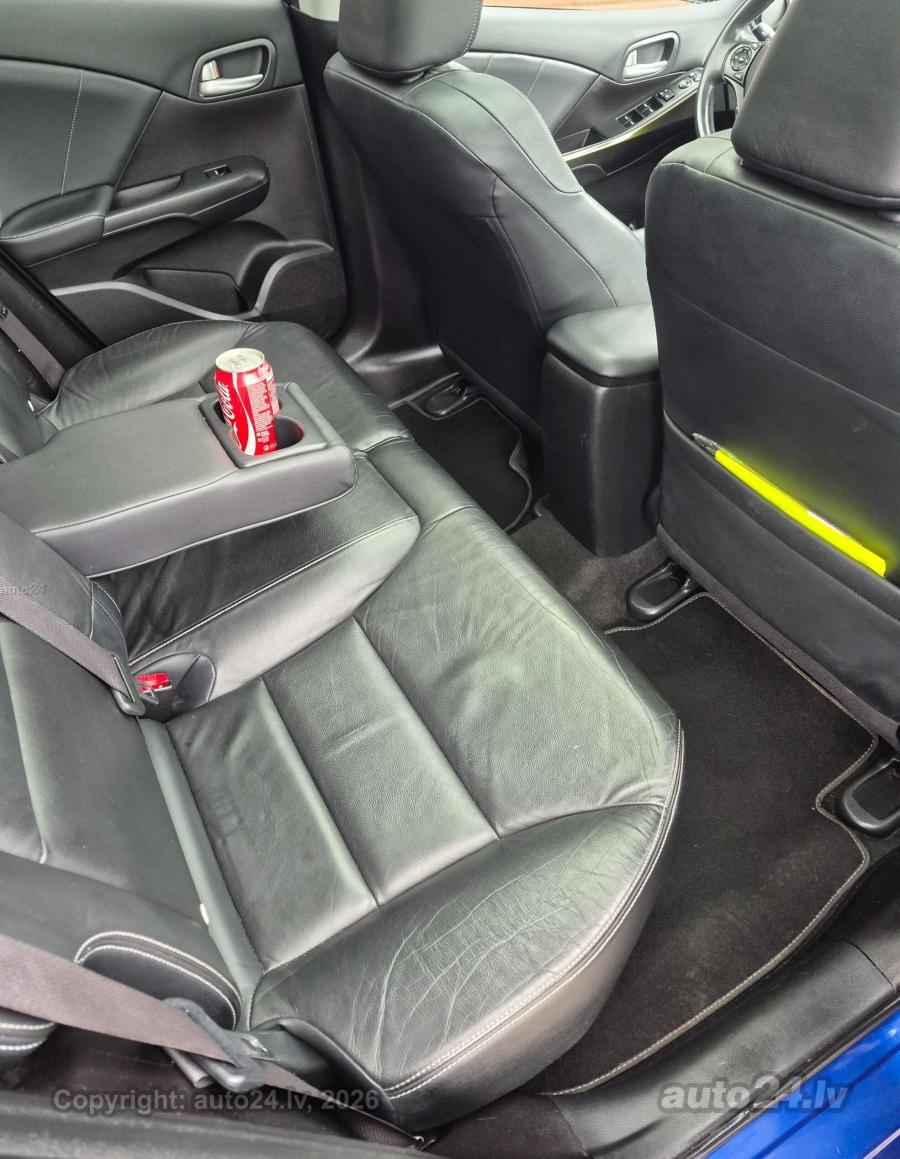 Zils Honda Civic 2013 Tallina, ar dzinēja tilpumu 1.80 L un nobraukumu 164 tūkst. km par 7990 €, foto 12 vietnē AUTOMOTO.COM.LV