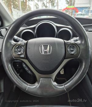 Zils Honda Civic 2013 Tallina, ar dzinēja tilpumu 1.80 L un nobraukumu 164 tūkst. km par 7990 €, foto 19 vietnē AUTOMOTO.COM.LV