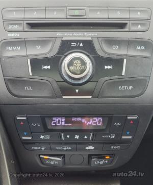 Zils Honda Civic 2013 Tallina, ar dzinēja tilpumu 1.80 L un nobraukumu 164 tūkst. km par 7990 €, foto 22 vietnē AUTOMOTO.COM.LV