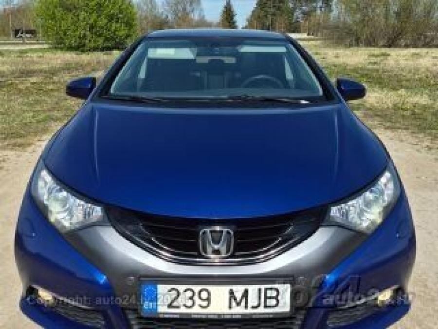 Blue Honda Civic 2013 in Tallinn, with an engine capacity of 1.80 L and mileage of 164 thousand km for 7990 €, photo 3 on AUTOMOTO.COM.LV