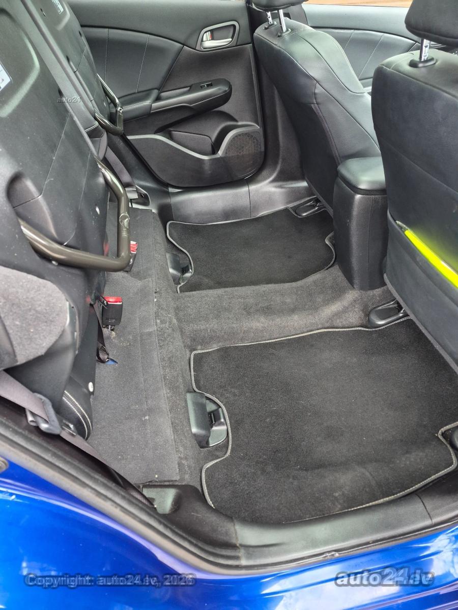 Blue Honda Civic 2013 in Tallinn, with an engine capacity of 1.80 L and mileage of 164 thousand km for 7990 €, photo 12 on AUTOMOTO.COM.LV