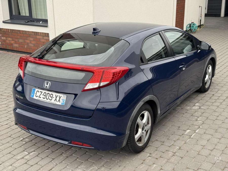 Zils Honda Civic 2013 Klaipėda, ar dzinēja tilpumu 1.60 L un nobraukumu 320 tūkst. km par 3950 €, foto 14 vietnē AUTOMOTO.COM.LV
