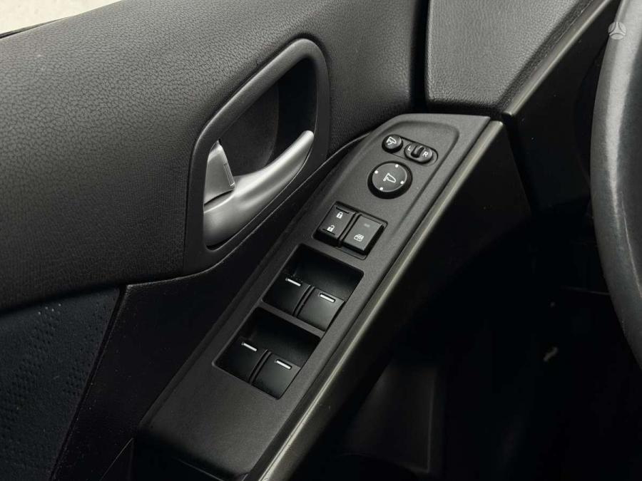 Zils Honda Civic 2013 Klaipėda, ar dzinēja tilpumu 1.60 L un nobraukumu 320 tūkst. km par 3950 €, foto 27 vietnē AUTOMOTO.COM.LV