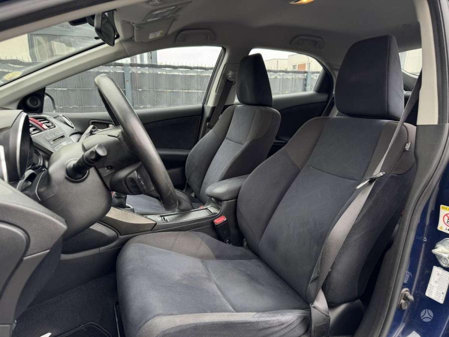 Zils Honda Civic 2013 Klaipėda, ar dzinēja tilpumu 1.60 L un nobraukumu 320 tūkst. km par 3950 €, foto 31 vietnē AUTOMOTO.COM.LV
